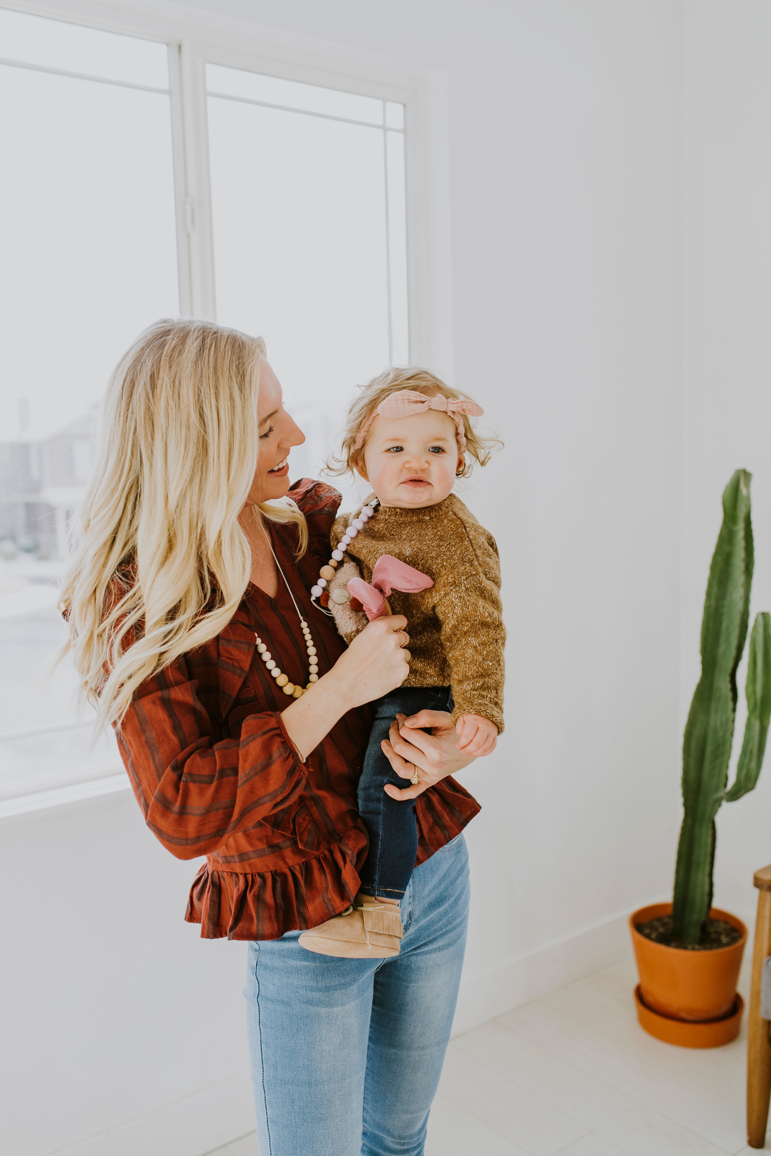 The Landon- Cream Teething Necklace – Chewable Charm