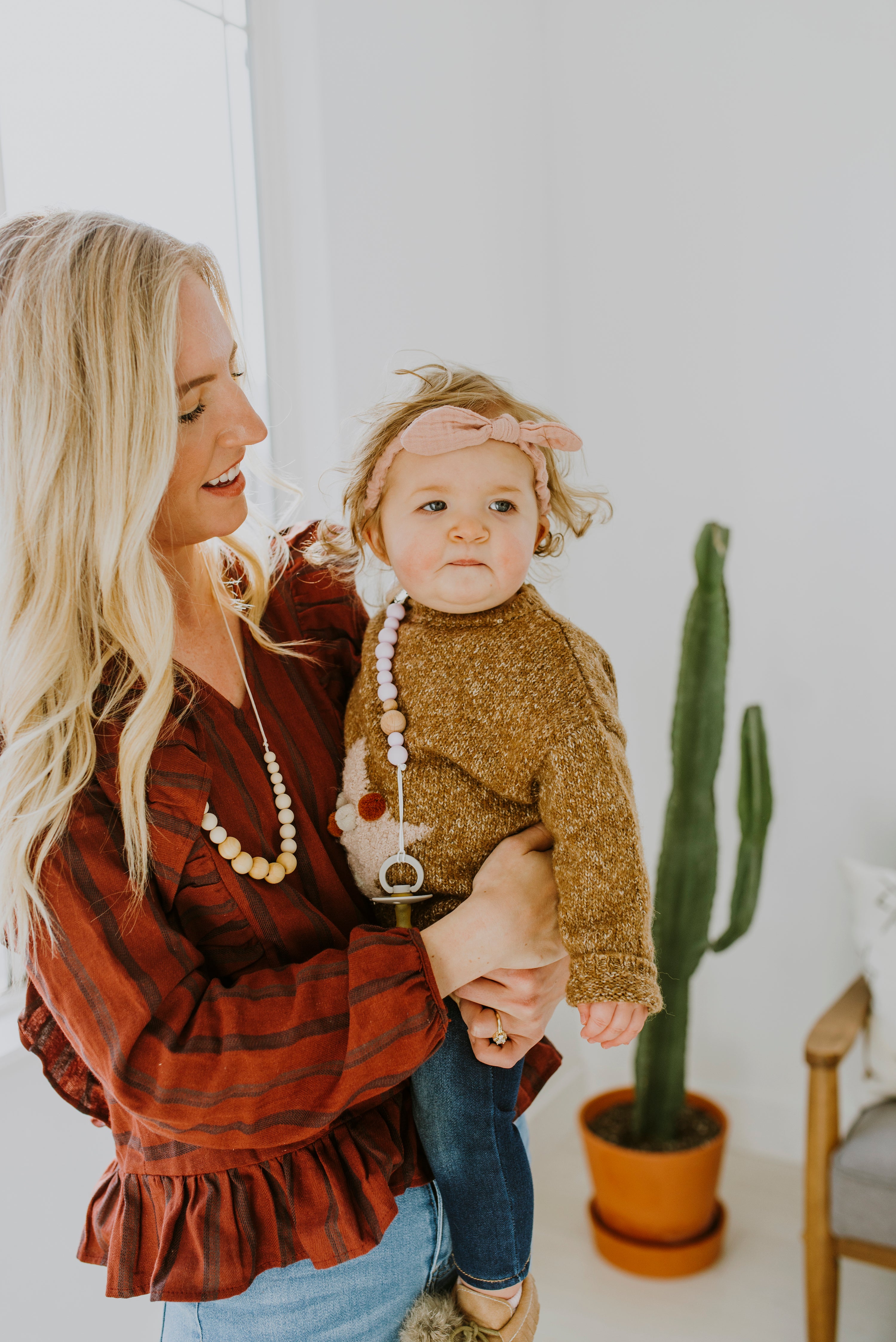 The Landon- Cream Teething Necklace – Chewable Charm