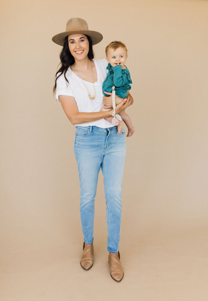 The Landon- Cream Teething Necklace – Chewable Charm